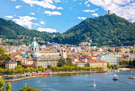 Comosøen er dybblåt vand og guddommelig skønhed